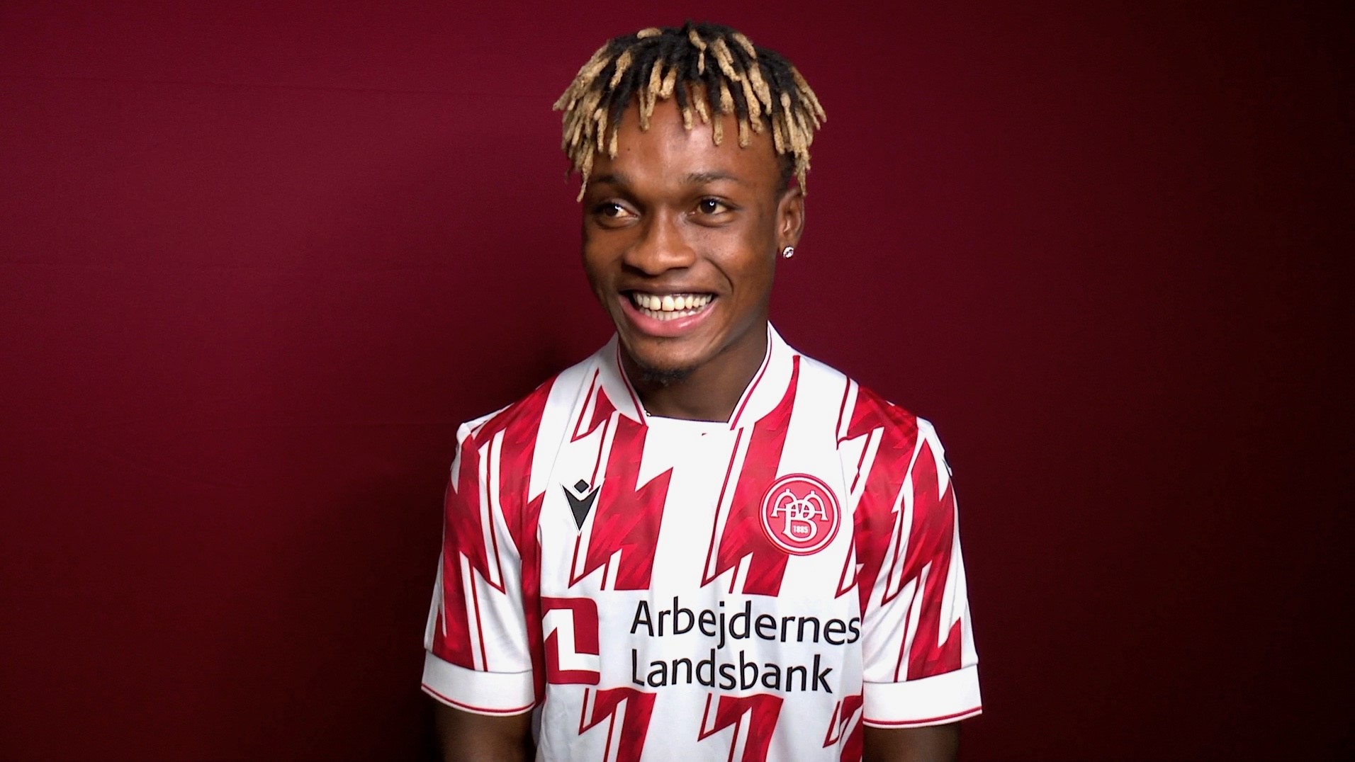 AaB TV: Emmanuel Toku er ny AaB-spiller